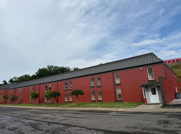 Fieldstone Apartments & Studios - Grafton, WV