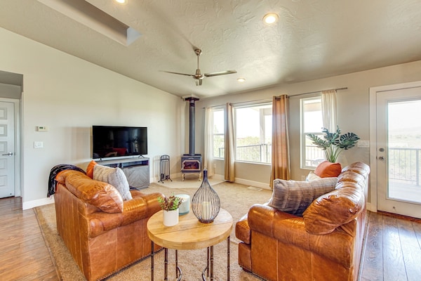 Panoramic Views: Spacious Home In Cedar City! - Utah