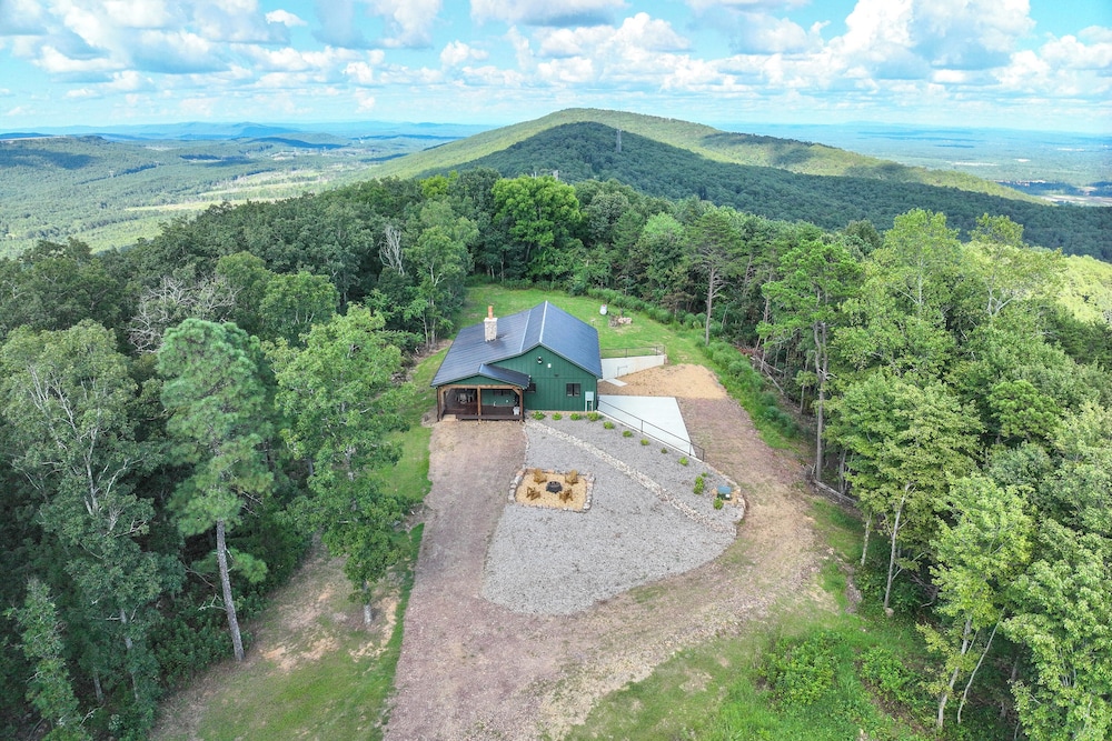 400 Acres On Lavender Mtn: Getaway W/ Hot Tub! - Summerville, GA