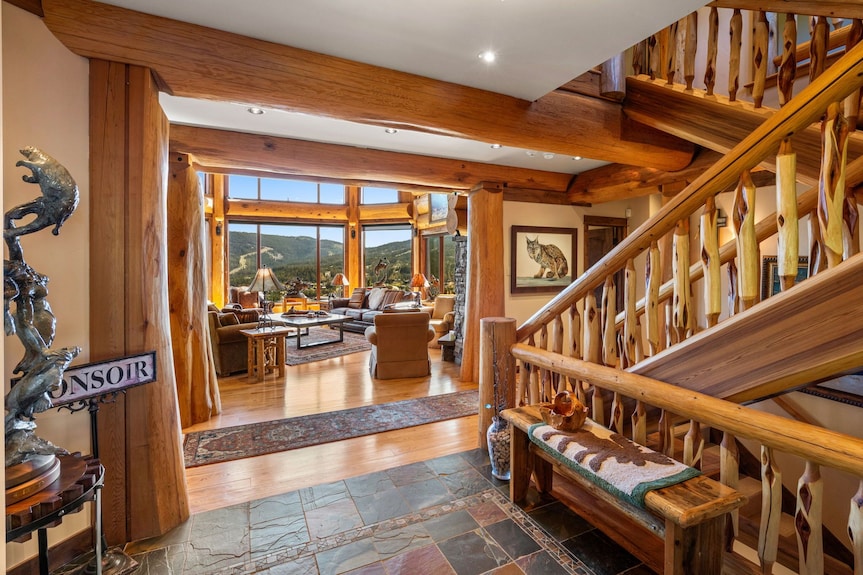 Grand Ski Retreat | Hot Tub, Fireplace + Views! - Big Sky, MT