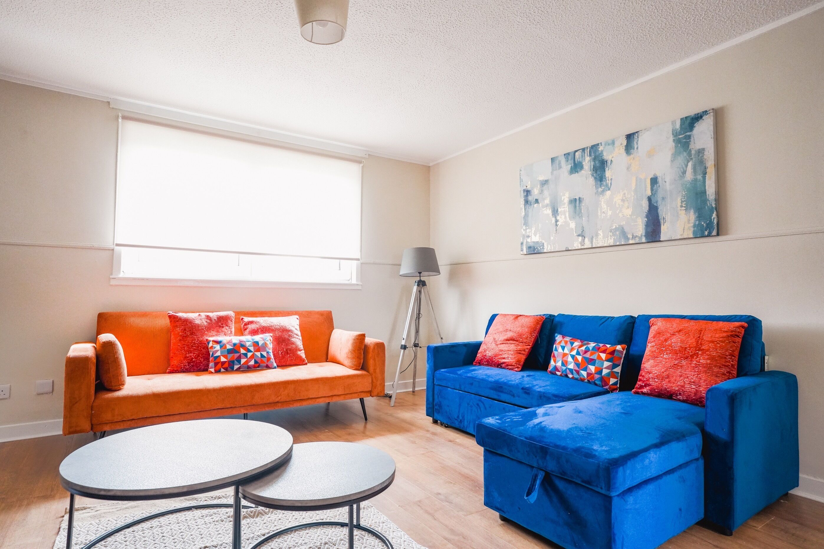 Modern Apartment In West Dunbartonshire - Paisley