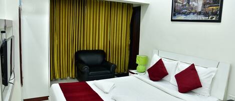 Escrivaninha, espaço de trabalho para notebook, Wi-Fi de cortesia