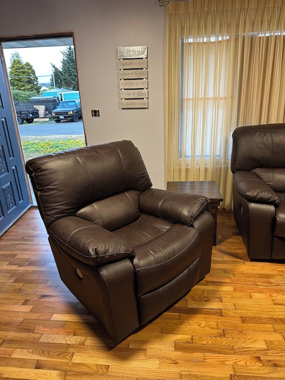 Amazing 3-bedroom House With Ac In Aberdeen - Aberdeen, WA