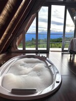 Cabana luxo, sacada, vista para a montanha | Banheira de hidromassagem particular