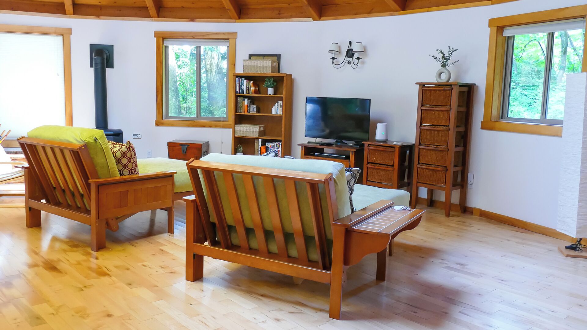 Upscale Yurt /Sauna/pet Friendly/water View/fp, Close To Beach - Orcas Island, WA