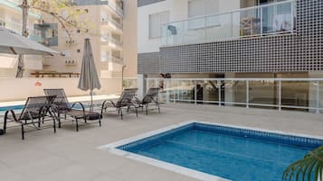Apartamento Básico | Piscina | Piscina exterior