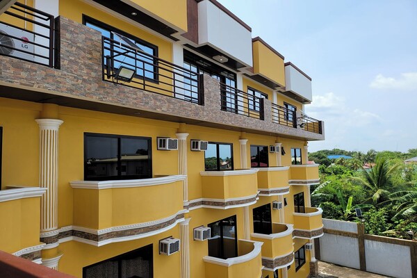Sea Urchin Hotel Near Hundred Islands - Alaminos