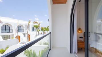 Villa Deluxe, vista para a piscina | Wi-fi grátis