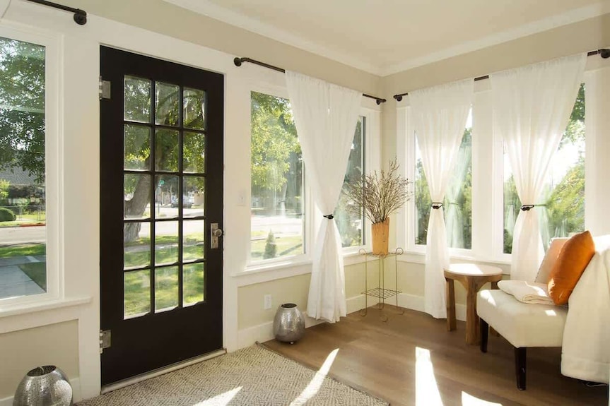 The Boone - Steps To Caldwell's College Of Idaho - Caldwell, ID