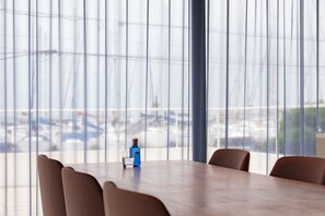 Villa, varanda, vista para o mar | Sala de estar