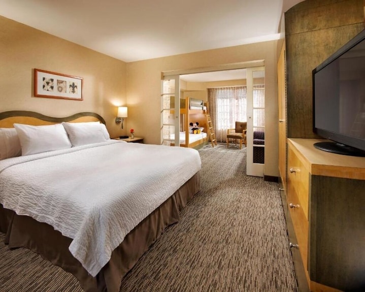Family Suite: Steps From Disneyland With Pool, Free Parking - Anaheim