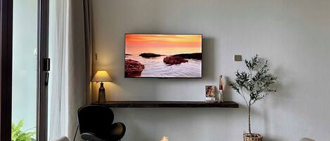 Apartamento superluxo, sacada, vista para a cidade | Área de estar