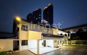 Fachada da propriedade