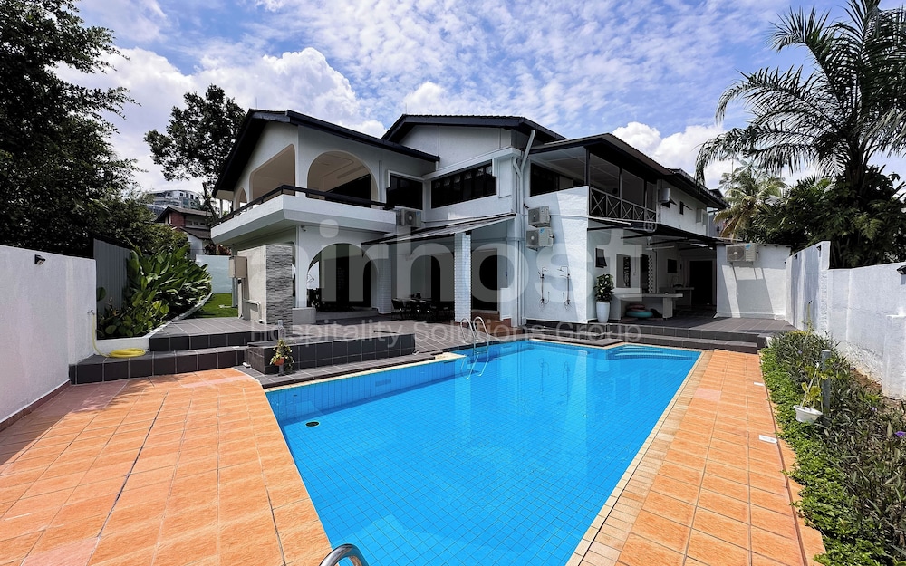 Damansara Heights Luxury Villa With Pool - 쿠알라룸푸르