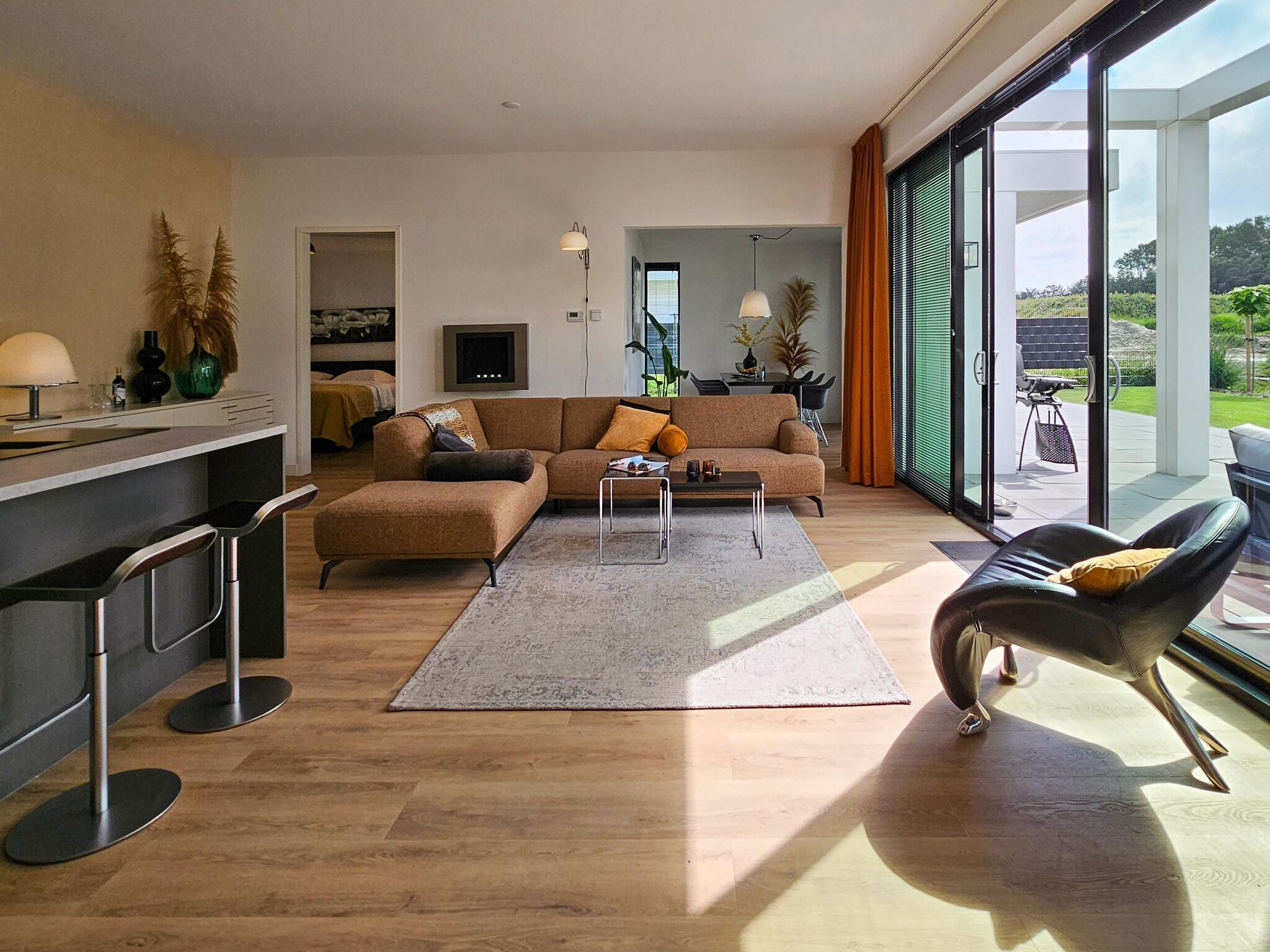 Detached 6-person Villa With Paddleboards, Waterfront Garden With Private Swim Deck, Sunshade, Bbq, And Luxurious Open Kitchen. Located At Villa Resort Harderwold In Zeewolde. Pet-friendly! - Harderwijk