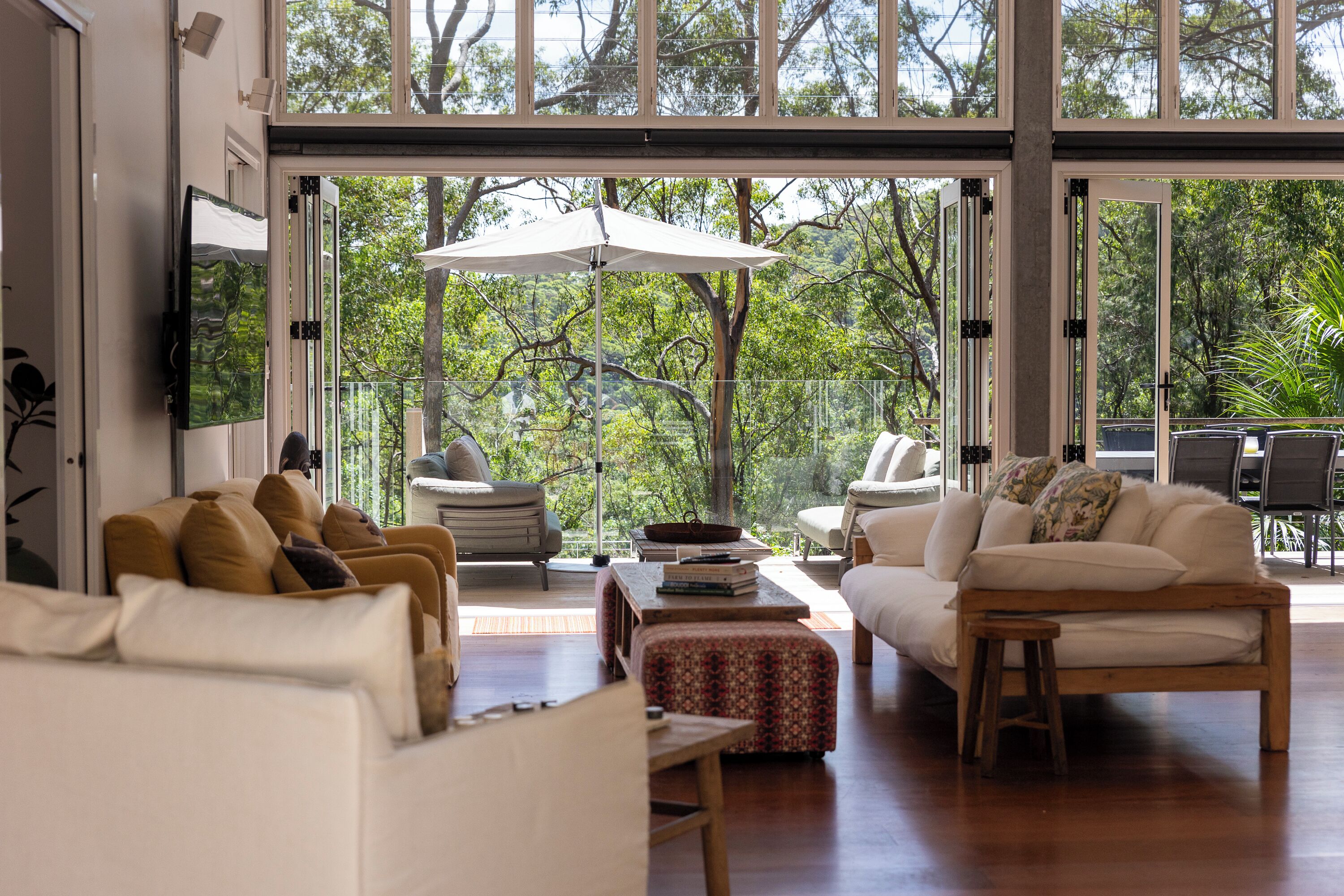 Luxury Bush + Beach Retreat | Pool, Cedar Hot Tub & Private Nature Trails - Central Coast