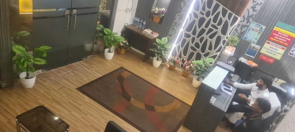 Hotel Palace Residency - Mumbai