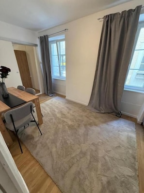 Quarto casal luxo, vista para o jardim | Parte interna