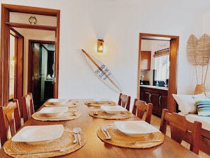 Apartamento, 2 quartos, fumadores, varanda | Sala de jantar