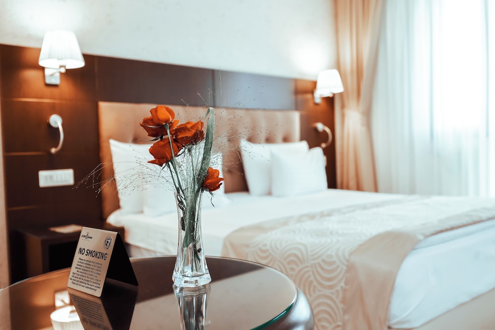 Grand Hotel Coroana - Bistrița