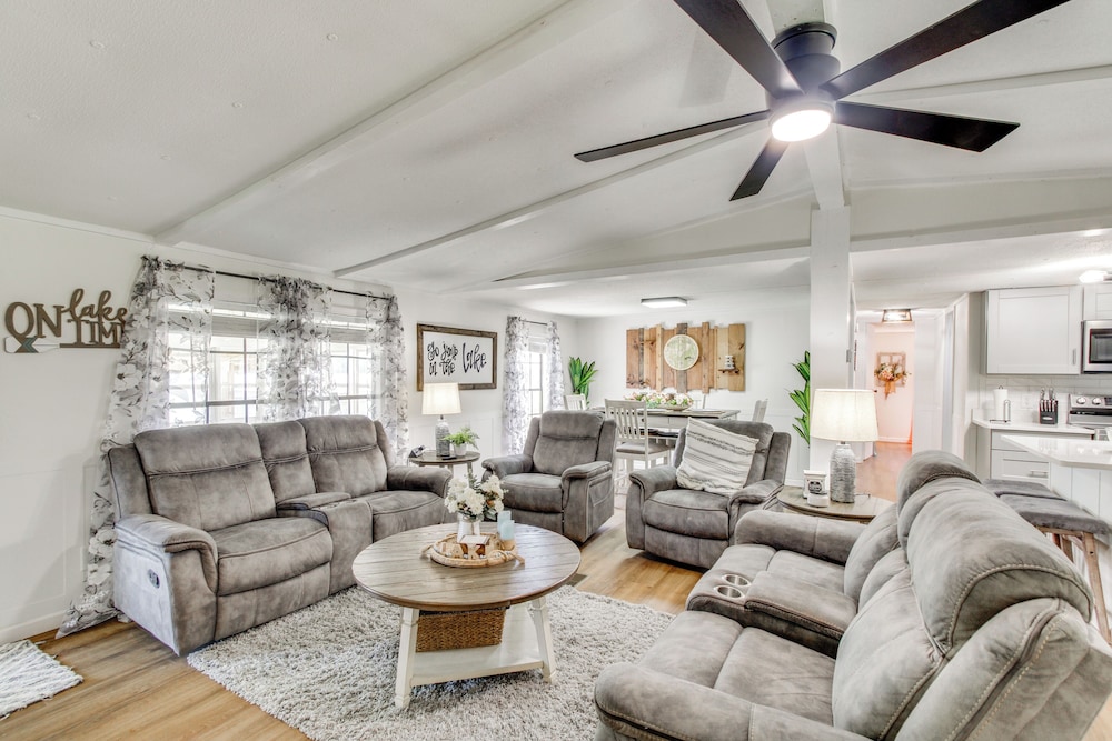 Private Dock + Fire Pit: Point A Lake Retreat! - Alabama