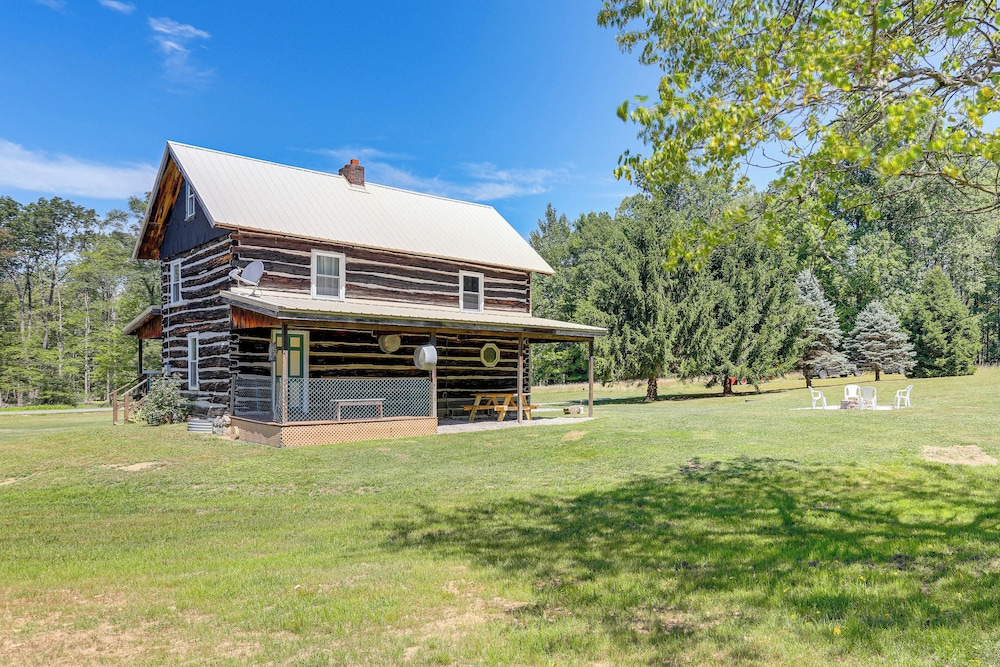 5 Mi To State Parks: Penfield Cabin W/ Fire Pit! - DuBois, PA