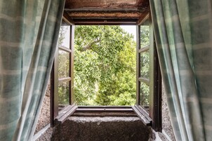 Apartamento (Standard Room) | Secretária, secretária adequada para computadores portáteis