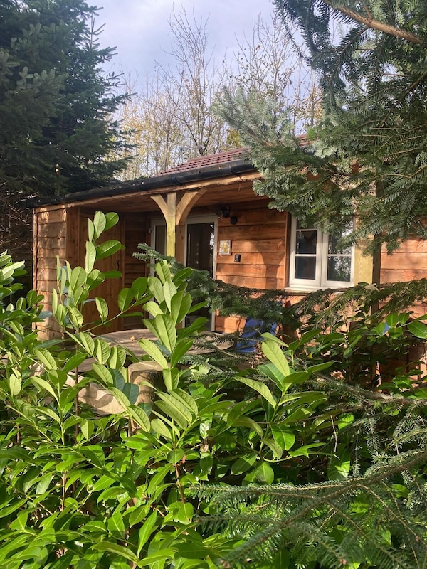 Hayne Barn Estate - Private Estate : 6 Eco Lodges - 1 Studio - Kent