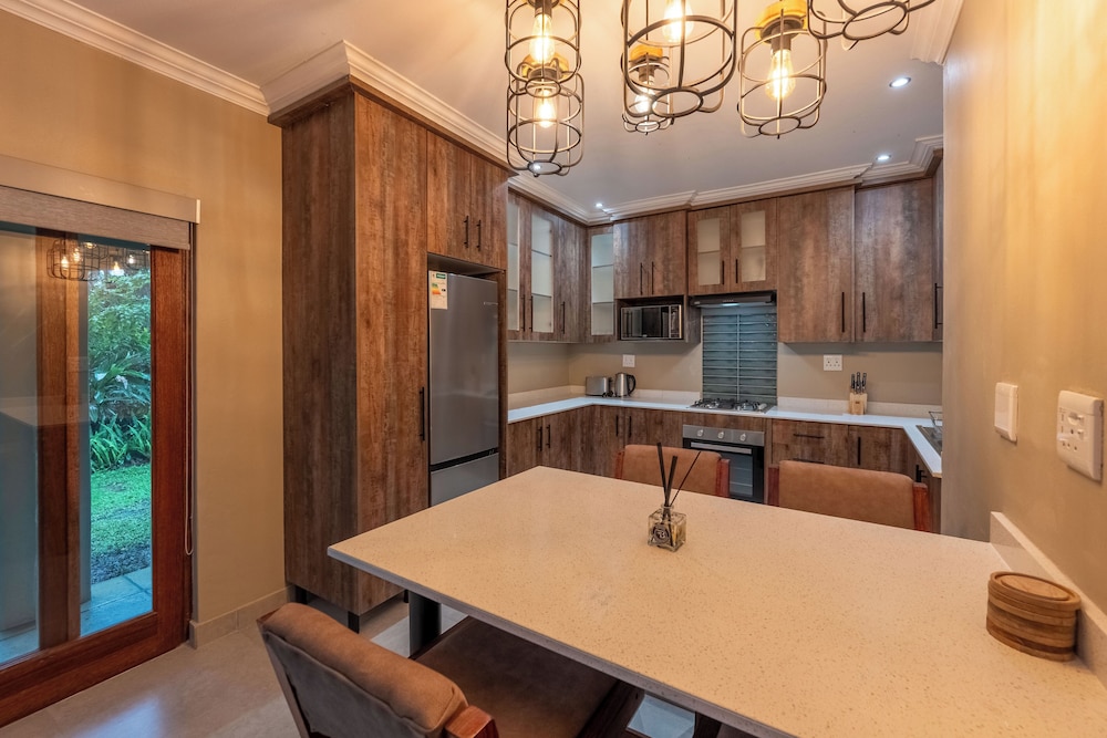 Bushbaby Valley Lodge - Hazyview