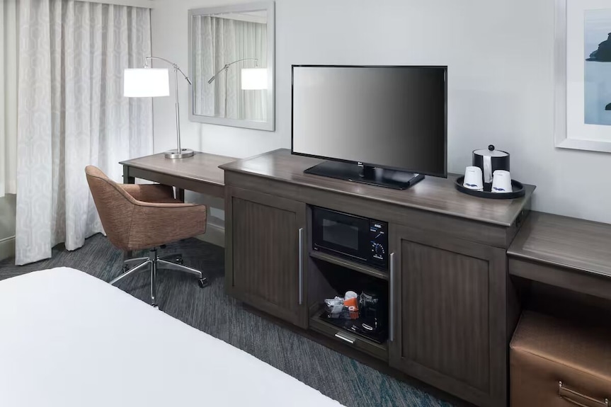 Las Olas Getaway W/ Free Breakfast + Outdoor Pool | Close To Las Olas Blvd - Fort Lauderdale