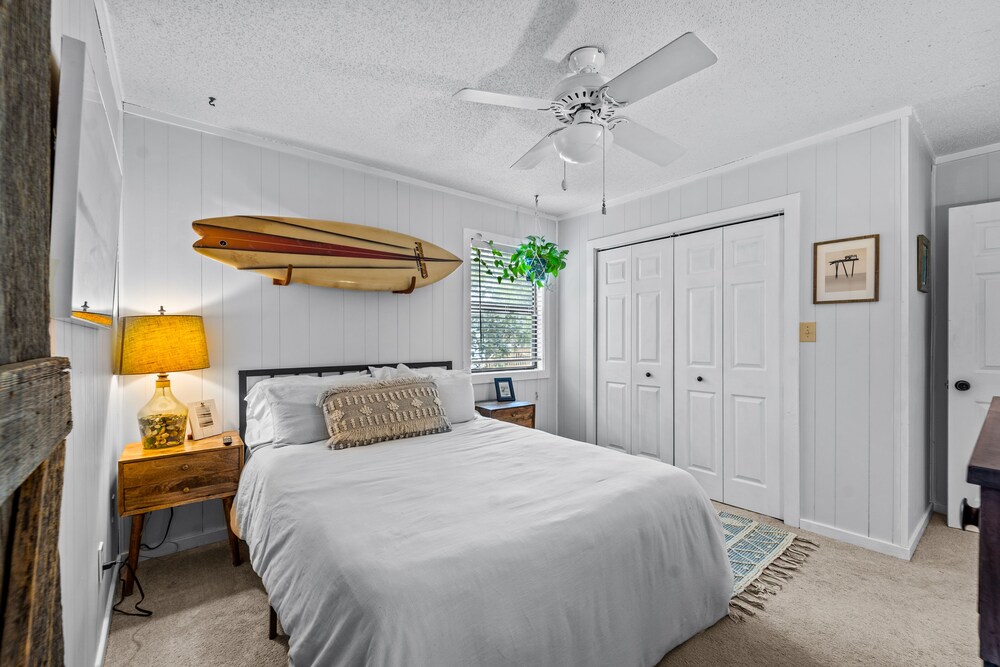 2BR with hammock, deck, central AC & washer/dryer - Kill Devil Hills ...