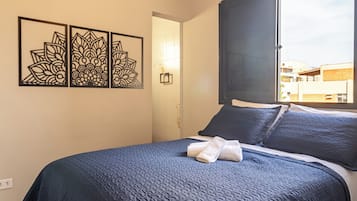 Apartamento | Cortinas/cortinados opacos, ferro/tábua de engomar, Wi-fi grátis