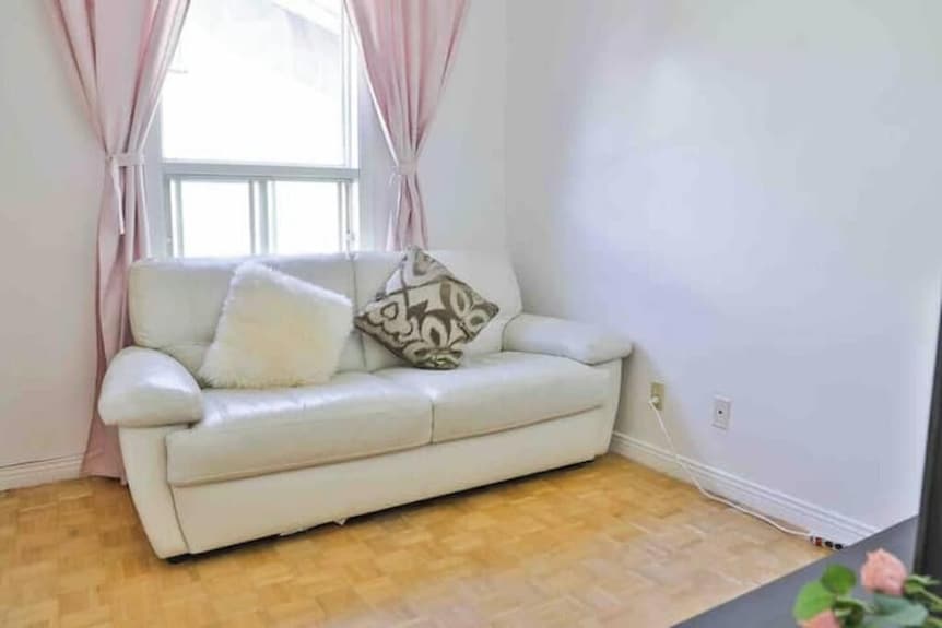 Lovely 3-br Entire Home Monthly Stay Walk To Metro - Saint-Lambert