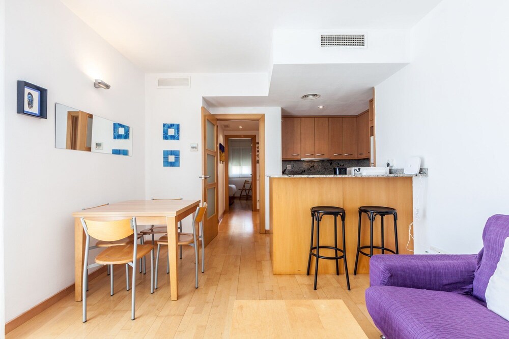 Stay U-nique Apartments Industria - Barcelona