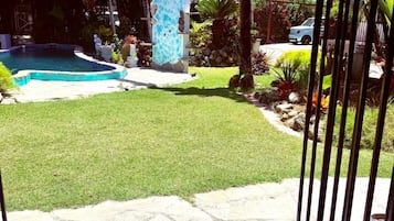 Estúdio Económico, vista para o jardim | Terraço/pátio interior