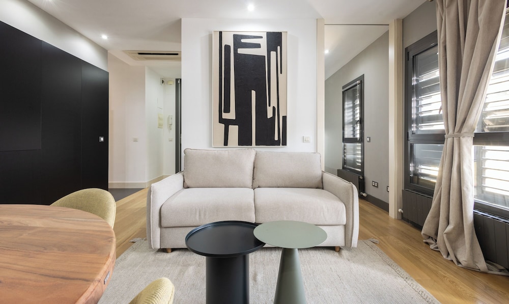 Stay U-nique Apartments Pau Claris Ii - Barcelona