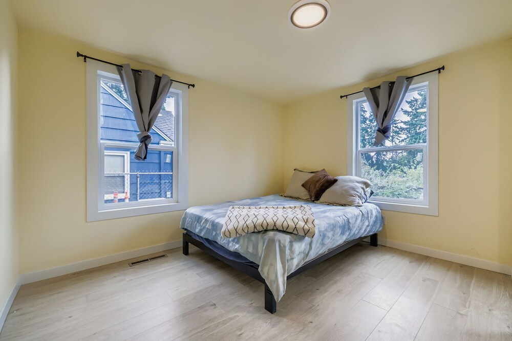 Olympic Hills 2BR Home w/ Huge Yard + Tiki Bar - Seattle | Vrbo
