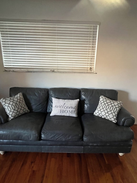 Quaint 2-bedroom Houseless Than 10 Minutes From The Airport - University City, MO