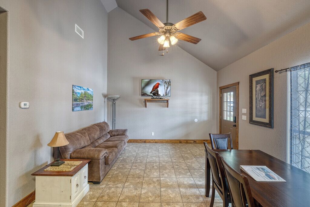 Oasis Cabin #1 On The Frio - Texas