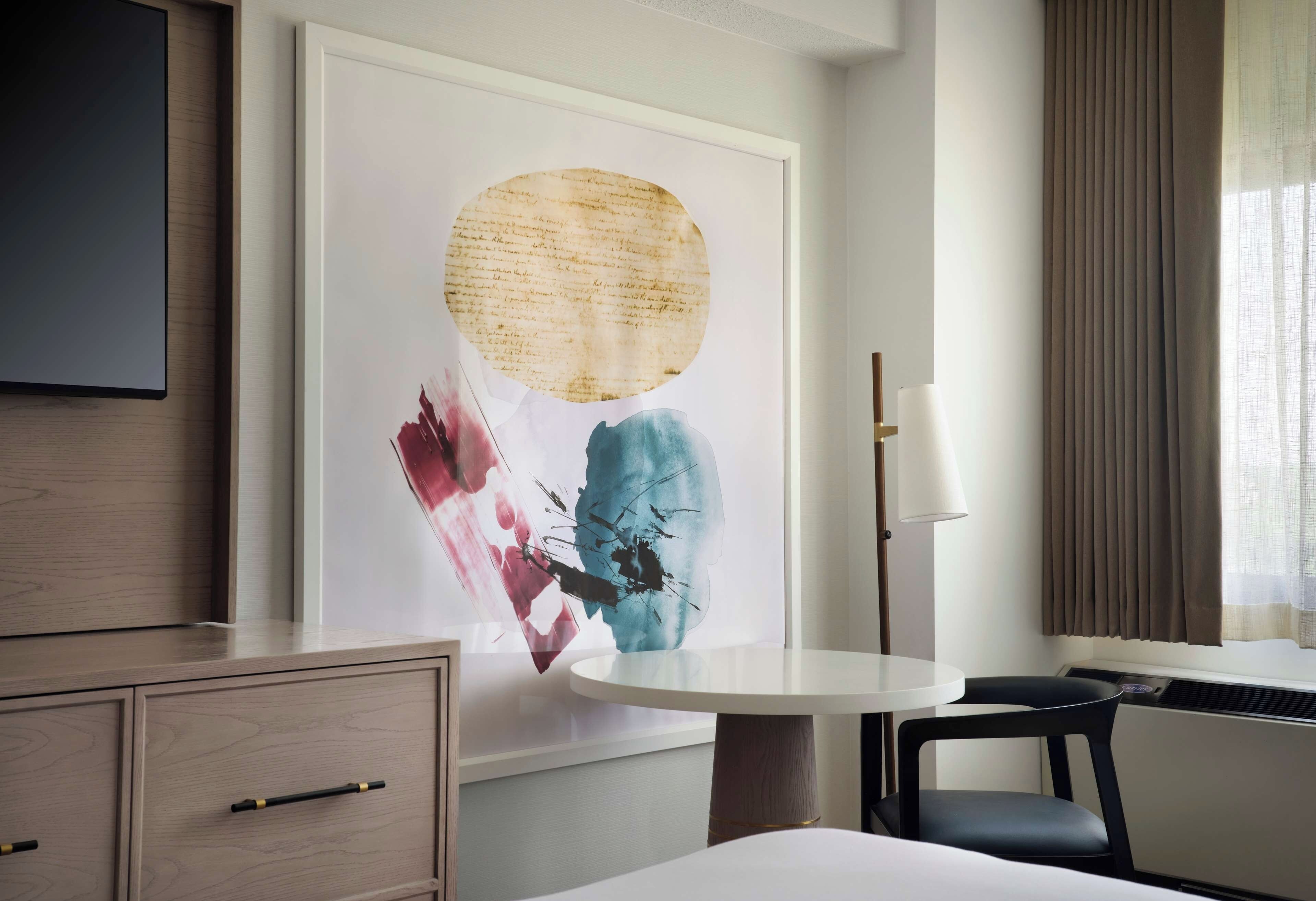 Steps From Shops & Transit  Central White Plains Suite - White Plains, NY