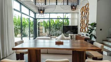 Three- Bedroom Romantic Pool | Sala de jantar