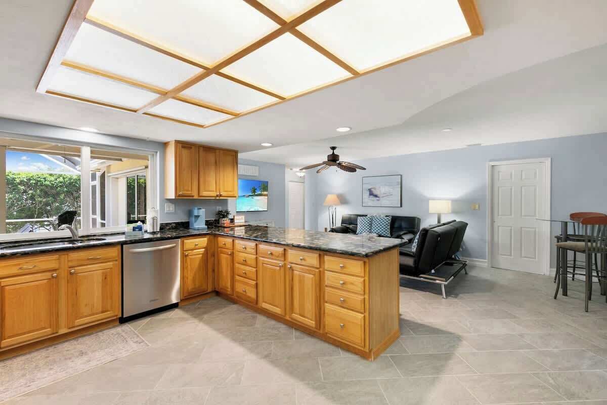 Sunny Marco Home With Heated Pool Near Beaches - Marco Island, FL