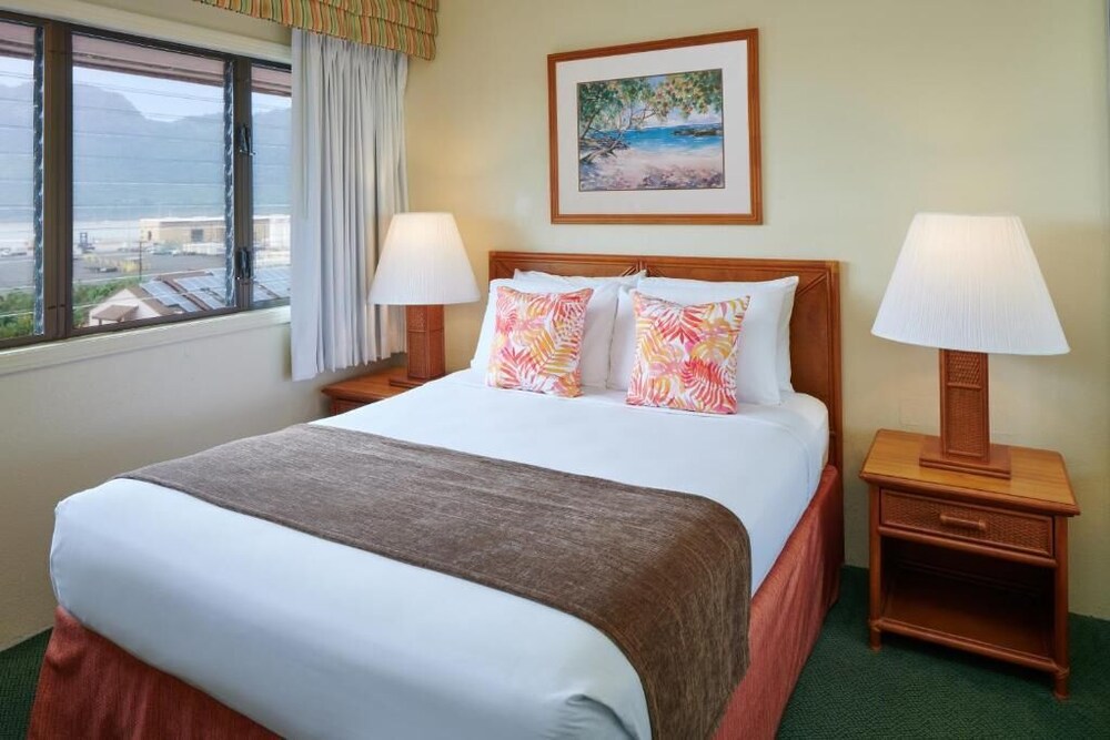 2BR Unit | Walk to Kalapaki Beach – Onsite Pool, Tennis & Easy Access ...