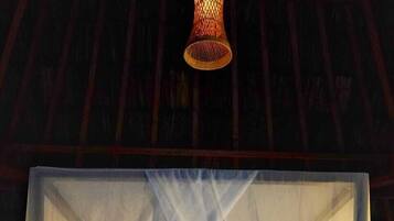 Villa Básica | Secretária, Wi-fi grátis, roupa de cama fornecida