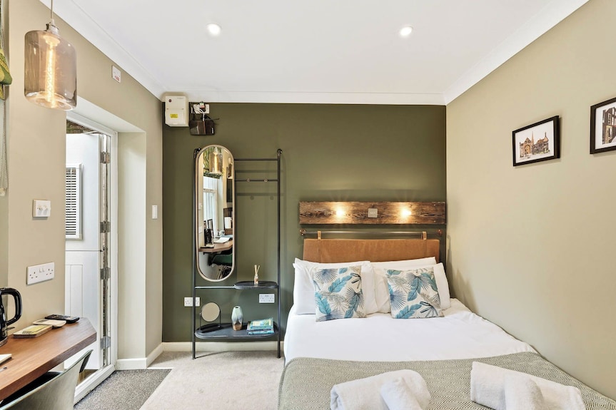 Private Ensuite Annex | Walk To Norwich Station | Long Stays Welcome - 노리치