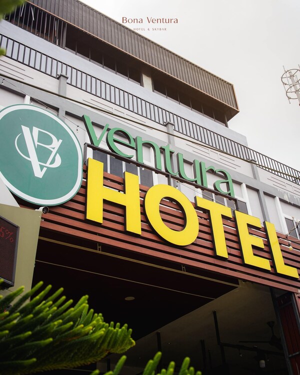 Bona Ventura Hotel & Skybar - Bintan Island