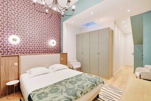Apartamento | 4 quartos, secretária adequada para computadores portáteis 