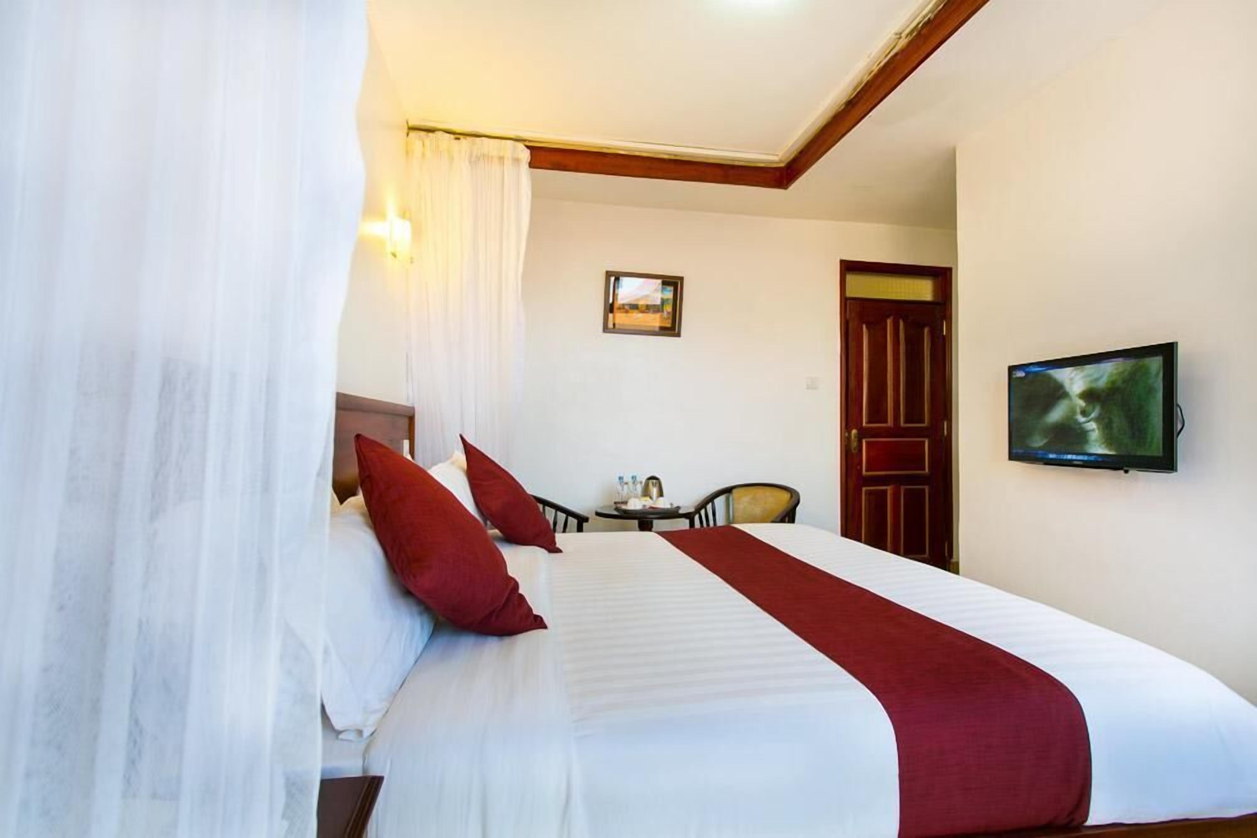 Quarto Duplo Superior, vista para a piscina | Quartos insonorizados, Wi-fi grátis, roupa de cama fornecida 