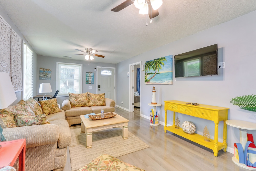 Beachy Home In Heart Of Beaufort W/ Pool Access - Port Royal, SC