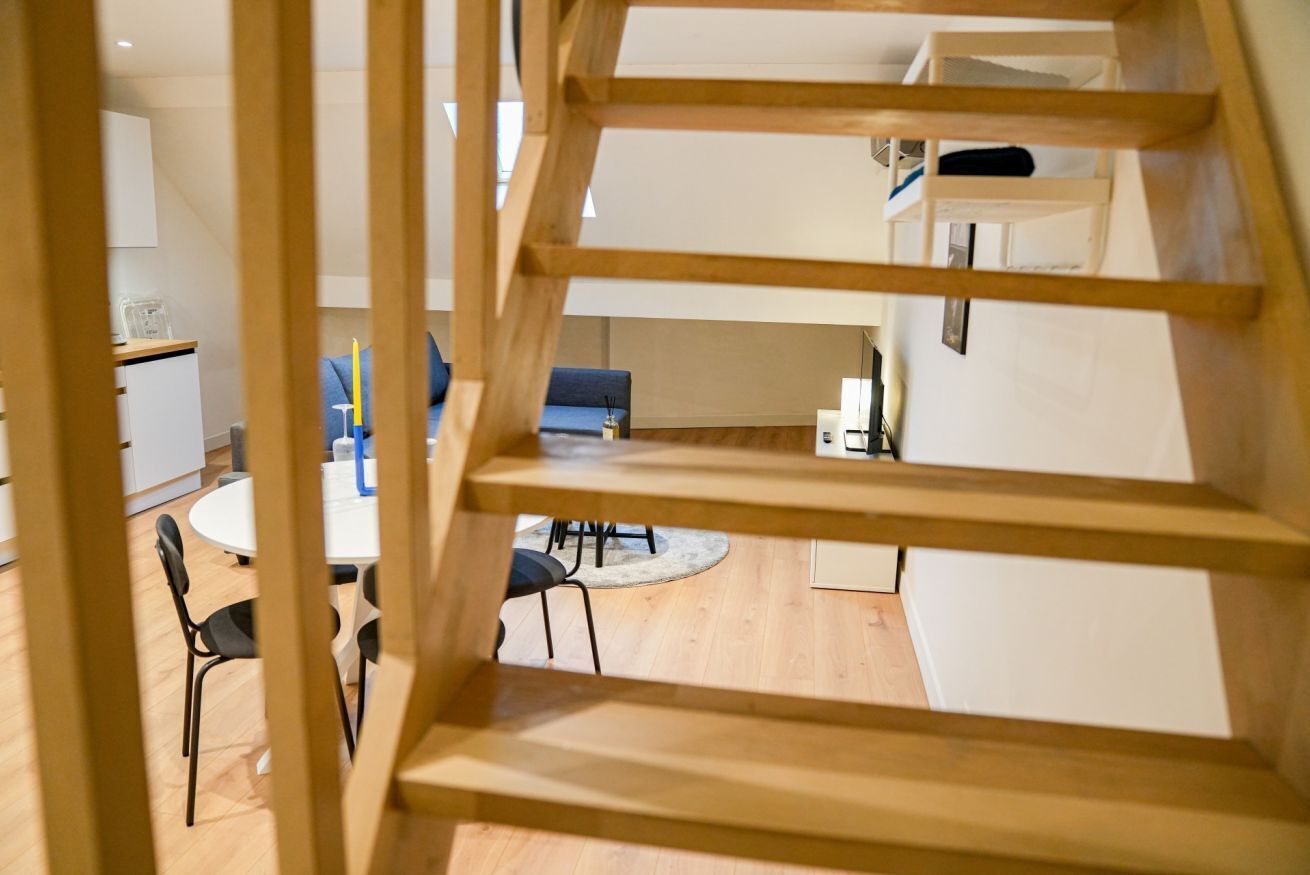 Modern 1br & 1lr Apartment | 15-min Walk To Rabot - Gand